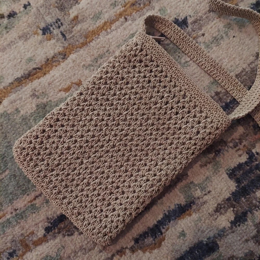 Xhilaration | Bags | Y2k Xhilaration Tan Woven Crochet Crossbody Bag ...